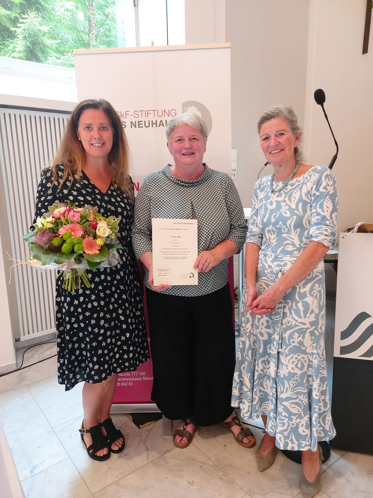 1. Preis der Agnes-Neuhaus –Stiftung für den SkF Ibbenbüren - SKF ...